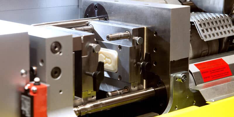 custom-plastic-injection-molding - ICOMold®